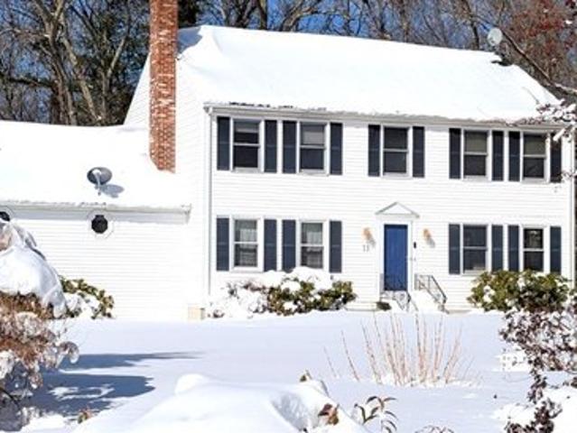 11 Quail Run Rd, Bellingham, MA 02019