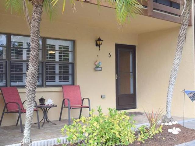 11 Quails Run Blvd #5, Englewood, FL 34223