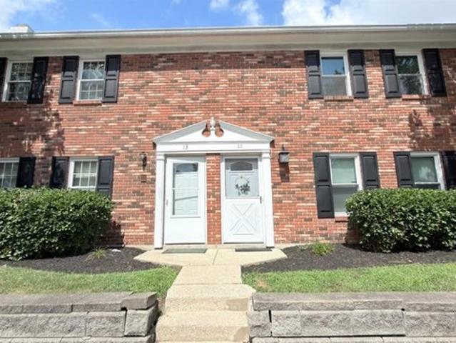 11 Queens Ct, West Chester, OH 45069