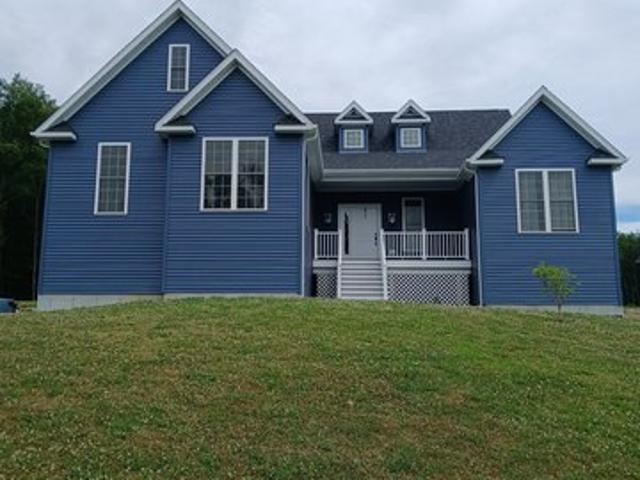 11 R Upper Kensington Dr, East Lyme, CT 06333