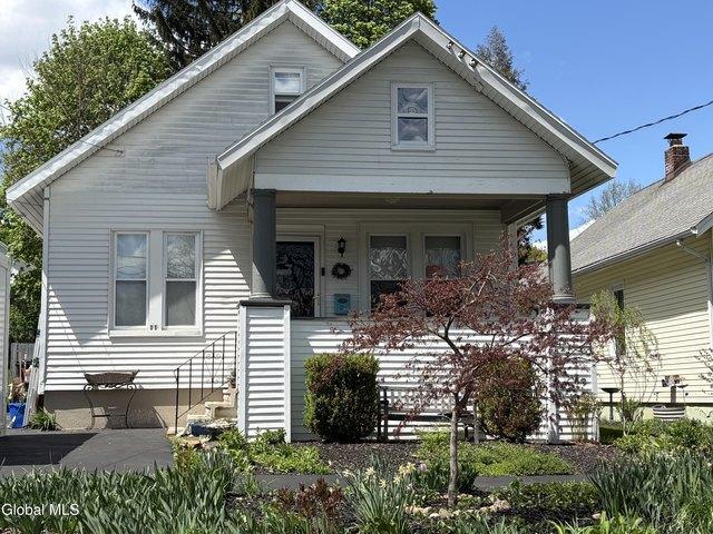 11 Rankin Ave, Troy, NY 12180