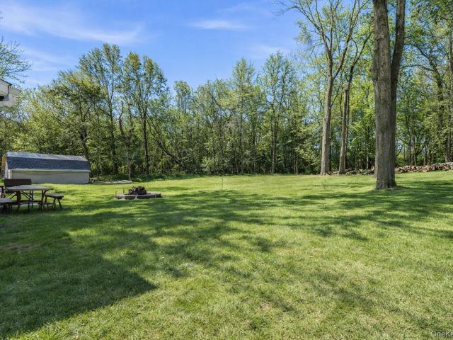 11 Rensselaer Drive