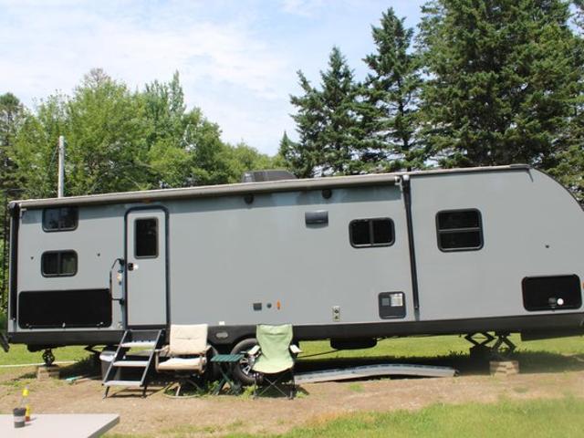 11 Retreat Rd, Crystal, ME 04747