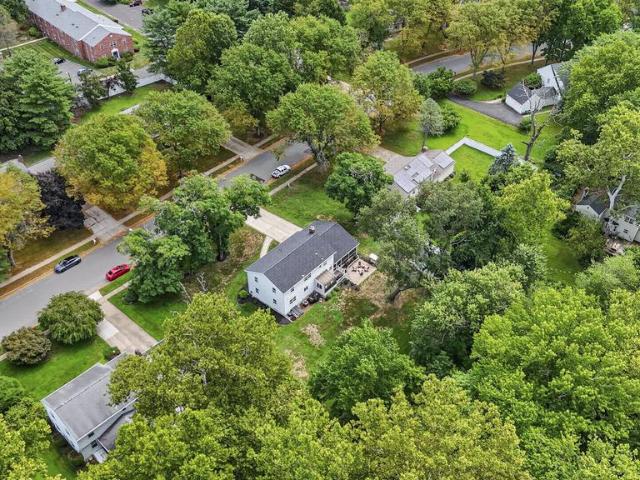 11 Riverview Drive