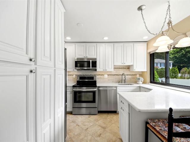 11 Rockhagen Road