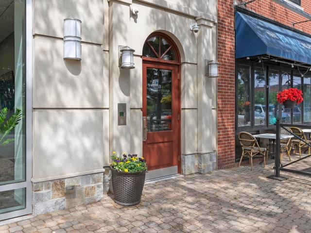 11 S Main St, Unit 5, West Hartford, CT 06107 | MLS #24151 | Compass