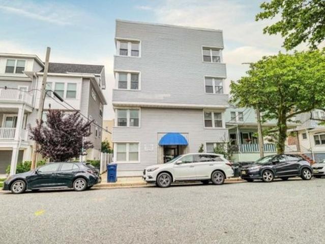 11 S Nashville Ave Apt D3, Ventnor, NJ 08406