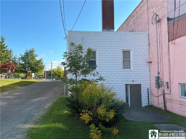 11 S Erie Street