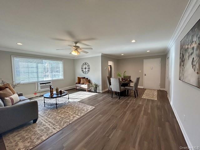 11 S Saxon Ave, Unit 3E, Bay Shore, NY 11706 | MLS #974705 | Compass