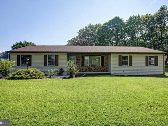 11 S 3rd St, Dillsburg, PA 17019