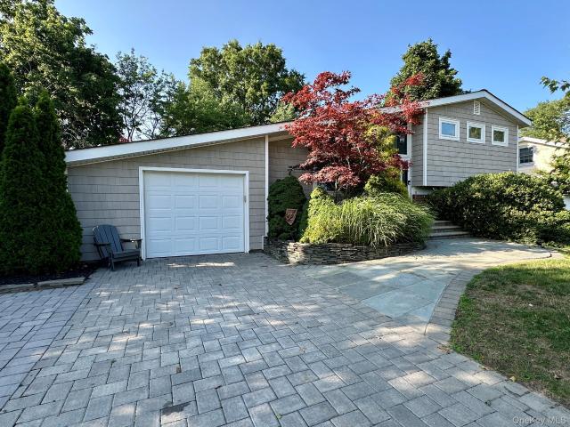 11 Sandalwood Drive