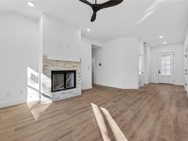 11 Sandgate Drive