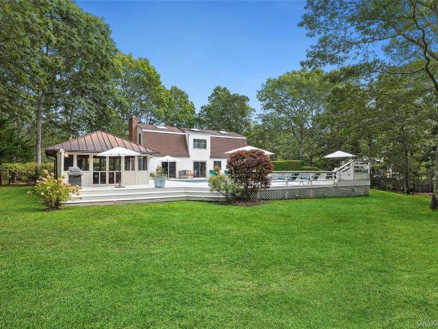 11 Sandown Court