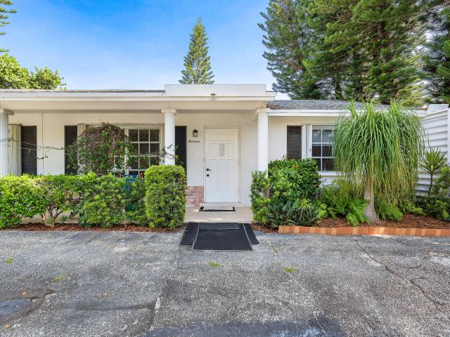 11 Sailfish Ln, Ocean Ridge, FL 33435 | MLS #B26012