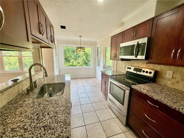 11 Saint Claire Lane NE