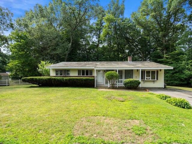 11 Saint Marys Rd, Burlington, MA 01803