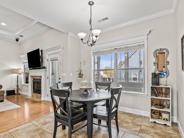 11 Sawtooth Oak Trail