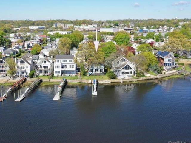 11 Seabreeze Pl, Norwalk, CT 06854