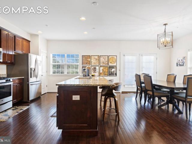 11 Skylar Cir, Media, PA