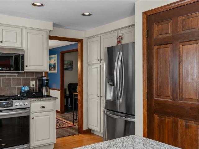 11 Skylark Court