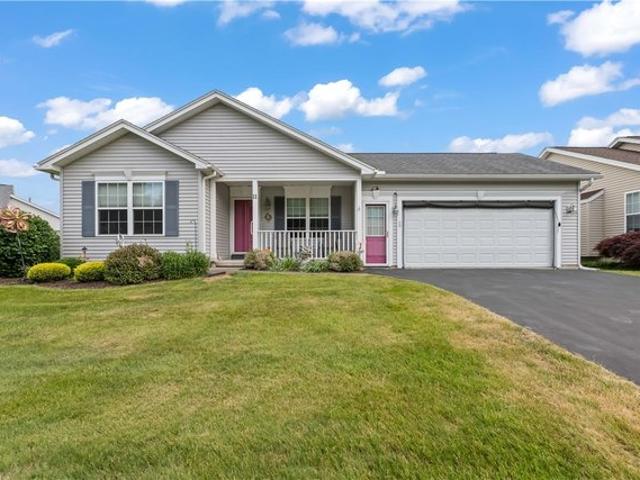 11 Shirleen Dr, Hilton, NY 14468