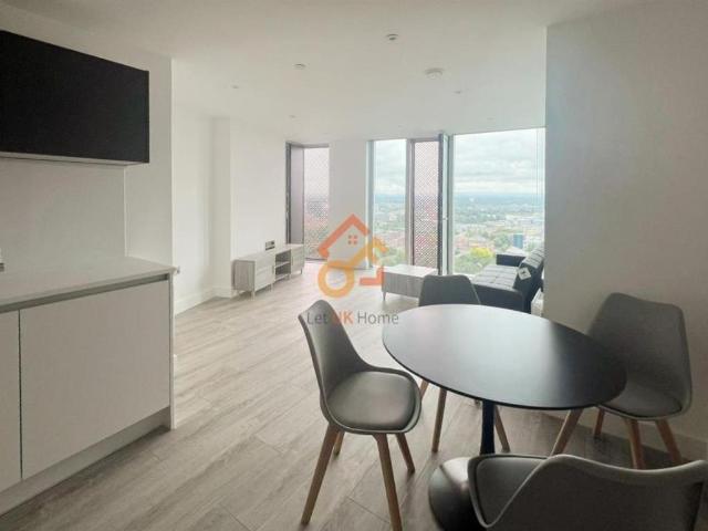 11 Silvercroft Street, Manchester, M15 2 bed flat to rent £2,300 pcm £531 pw