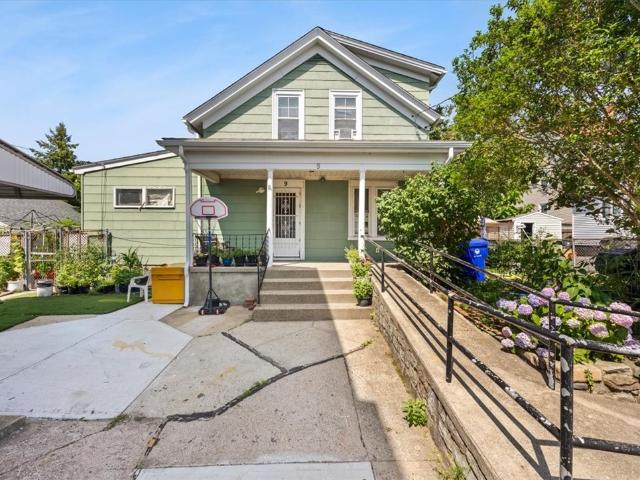 11 Sisson Street
