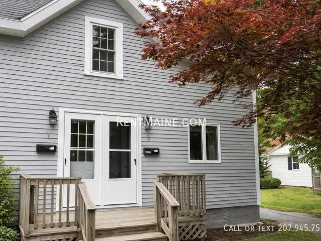 11 Somerset St. Apt 3 beds, 1 full bath