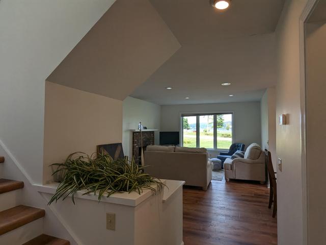 11 Songbird Lane