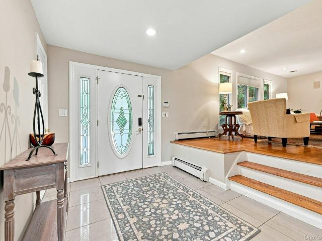 11 Soundview Drive