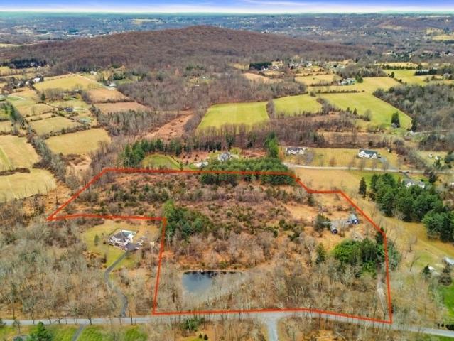 11 Springtown Rd
