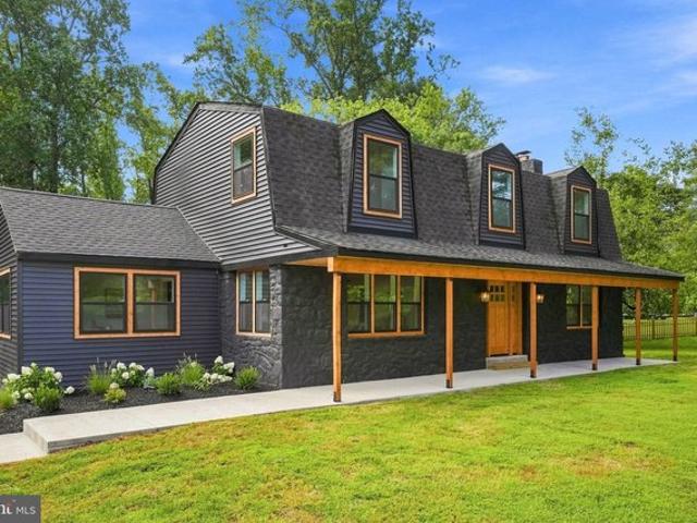 11 Stoopville Rd, Newtown, PA 18940
