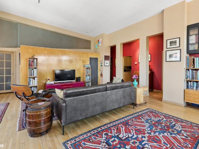 11 sterling place 5f