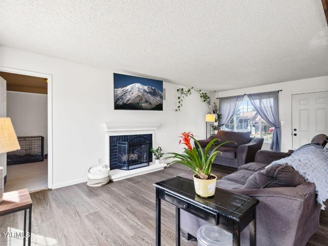 11 Suntides Blvd, Yakima, WA 98908 | MLS #26 663 | Compass