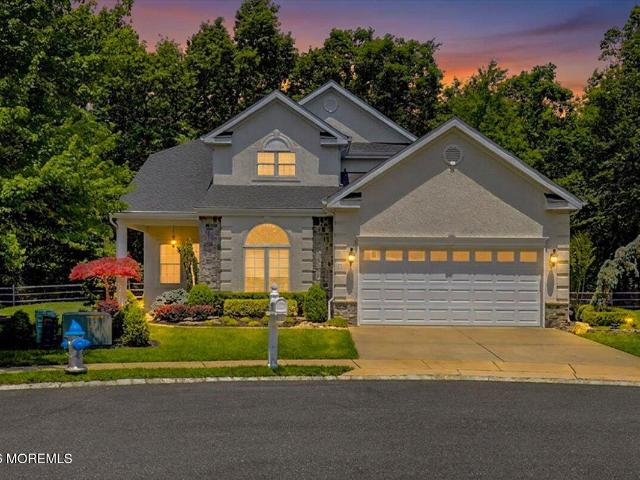 11 Sunningdale Court