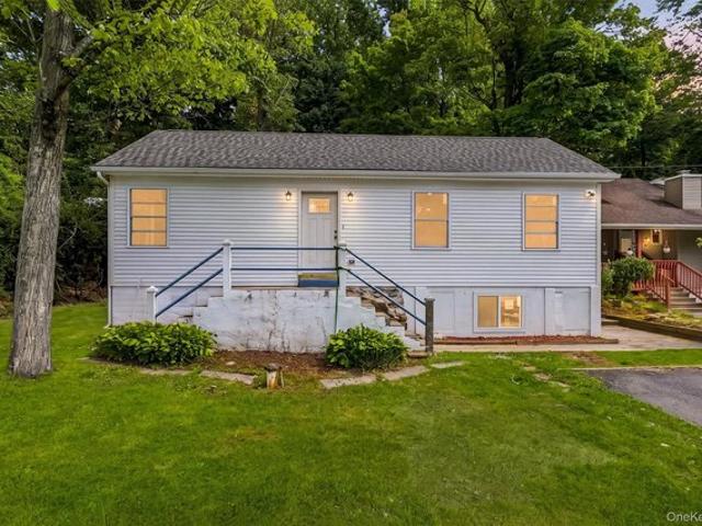 11 Sylvan Trl, Monroe, NY 10950