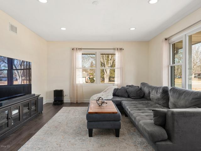 11N958 Almora Terrace