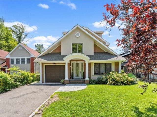 11A Forest Ln, Great Neck, NY 11024