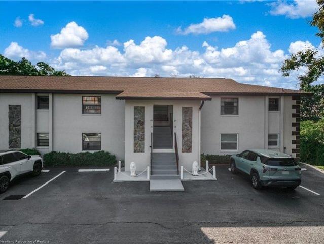 11A Miracle Ave, Avon Park, FL 33825