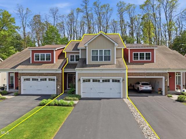 11B Macoun Dr, Clifton Park, NY 12065