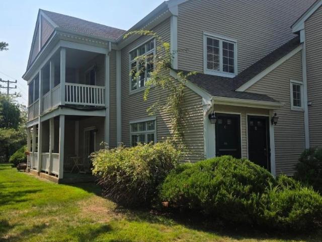 11C Chadwick Ln