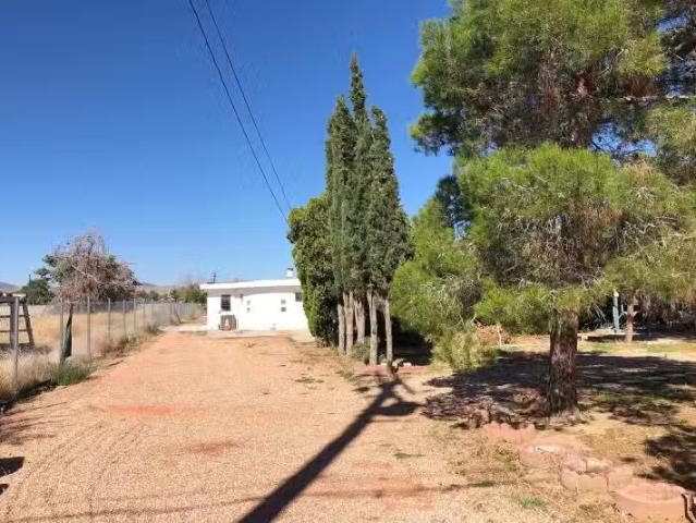 11Th, PALMDALE, CA 93551