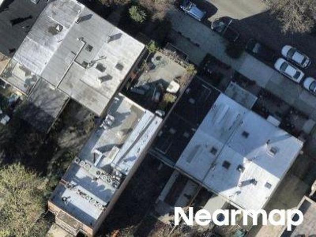 11th St Apt 3b