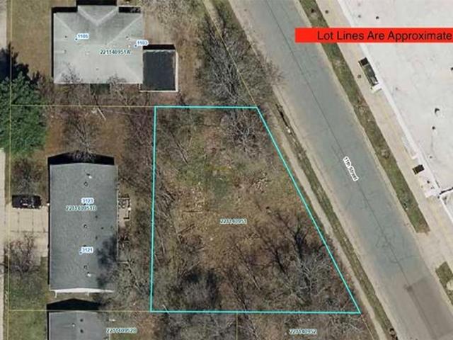 11th St, Eau Claire, WI 54703