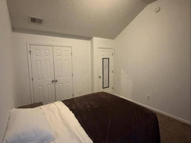 Airport 7 mi. Room furnished