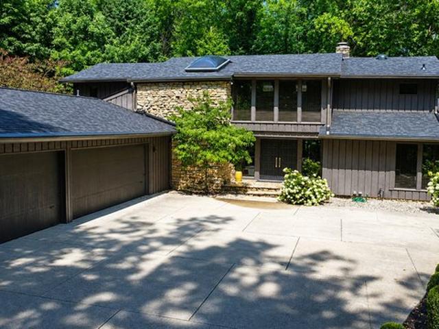 12043 Hampton Ct, Carmel, IN 46033