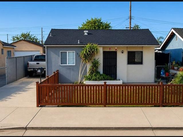 12042 th St, Artesia, CA 90701