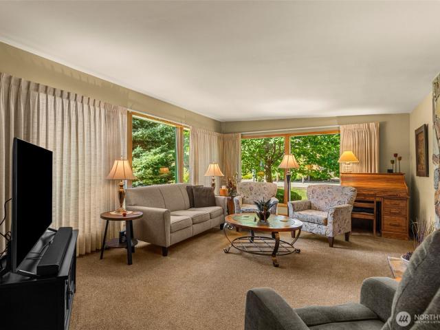 1204 Madison