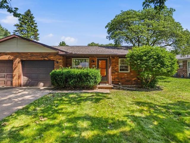 1204 Mitchem Dr Apt B, Urbana, IL 61801