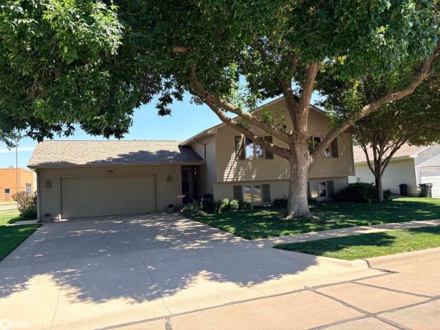 1204 Navajo Street